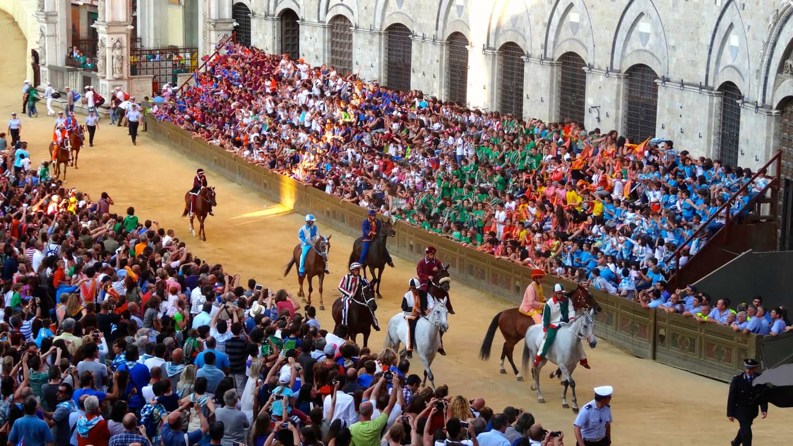 Palio di Siena Straordinario | ok delle Contrade | Ecco le possibili date